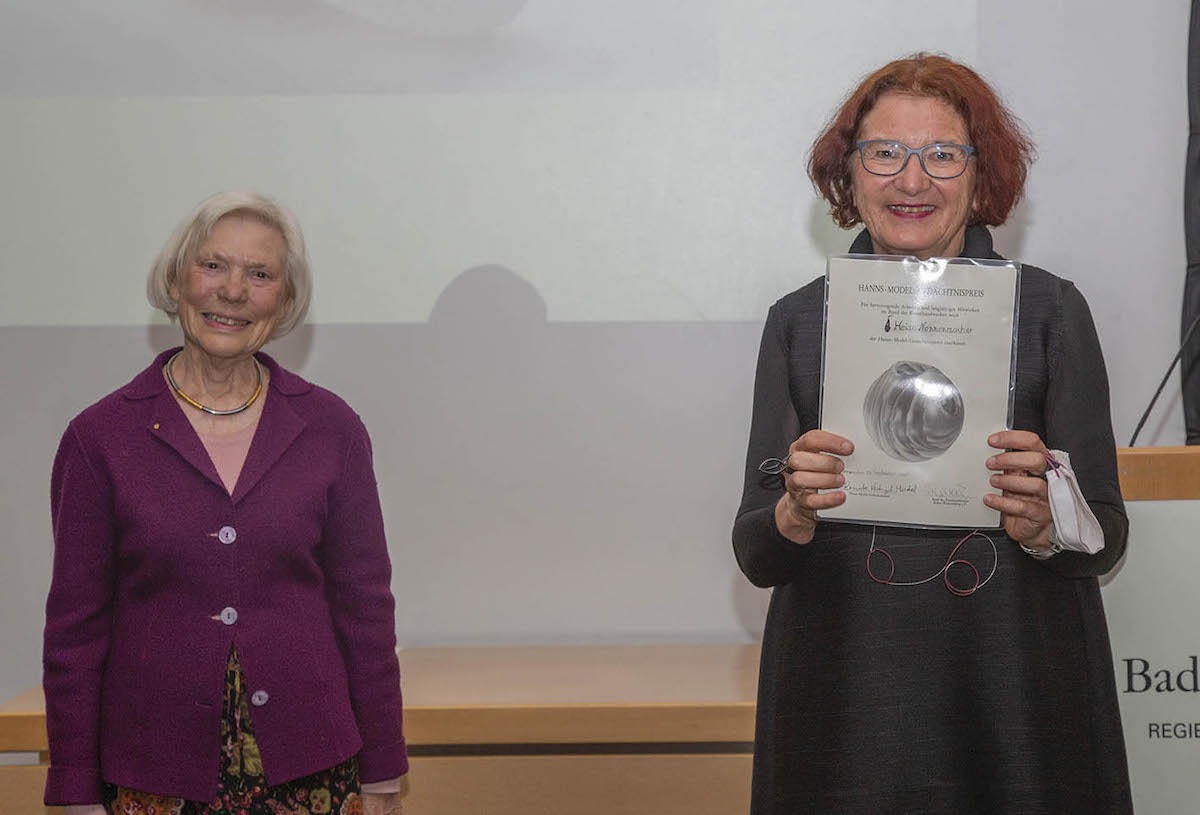 Keramikerin Gabi Ehrminger erhält Staatspreis – keramik-atlas.de